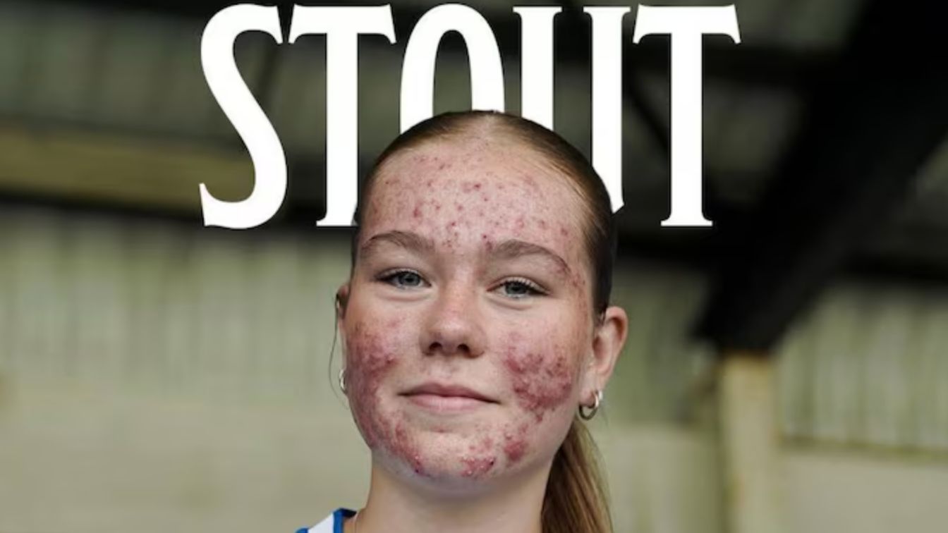 16-jarige voetbalster reageert op fantastische wijze na dagen vol pesterijen en online haat ...